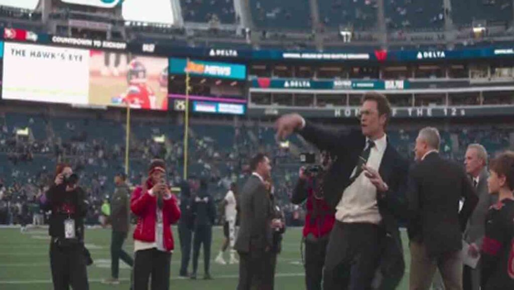 Tom Brady Plays Catch With Jed York’s Kids Before Kickoff | GAMESCENSOR
